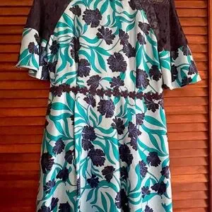 Draper James | Dresses | Draper James Buttercup Bloom Floral Midi Dress ...